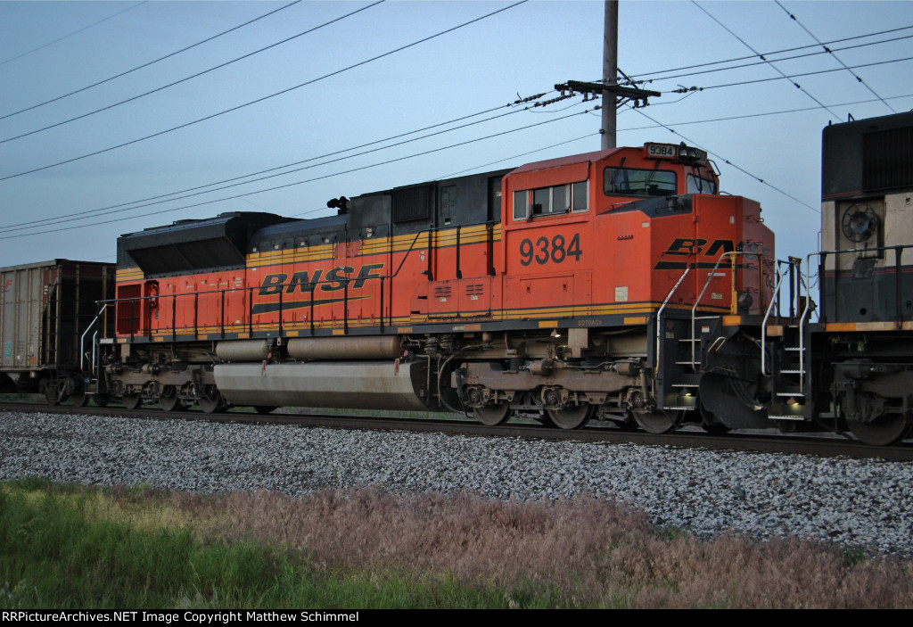 BNSF 9384